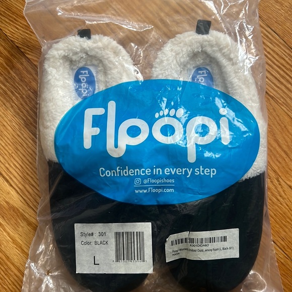 Floopi | Shoes | Womens Indooroutdoor Memory Foam Slippers | Poshmark